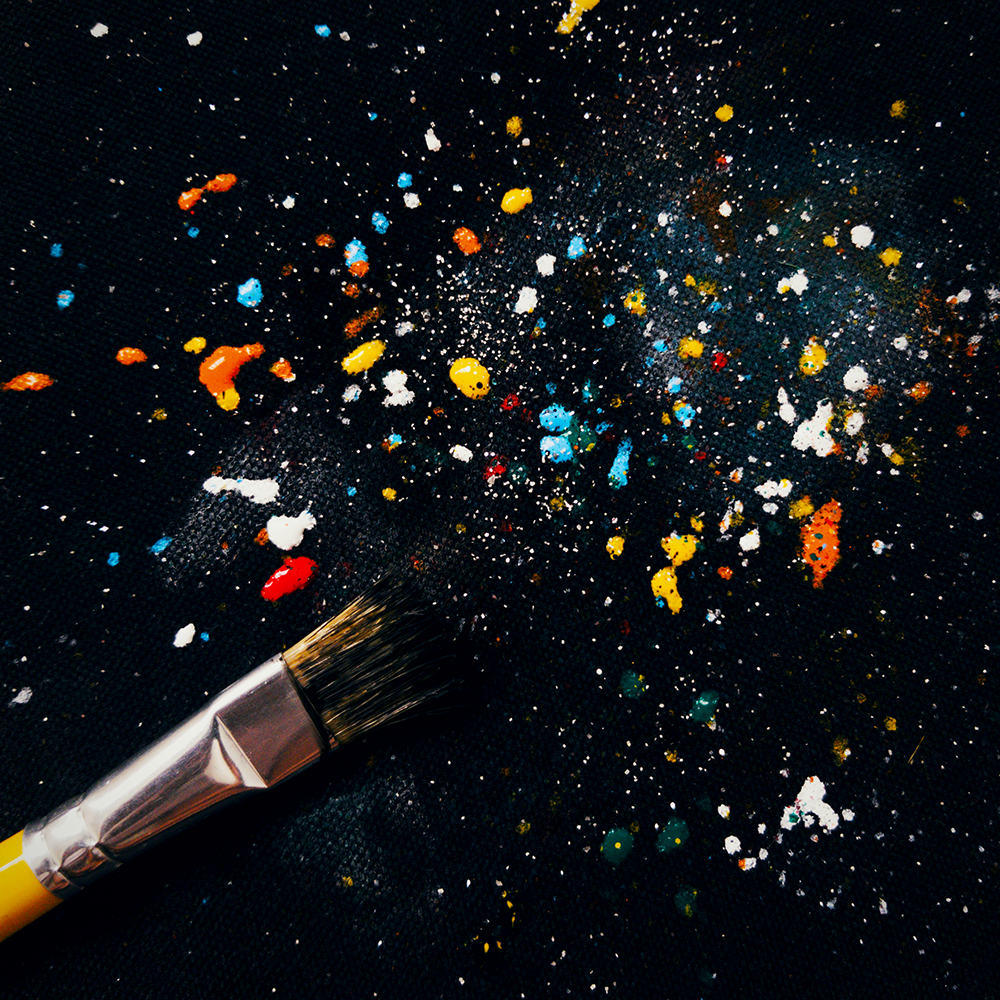 Creating Splatter Art: Free Movement Across the Canvas