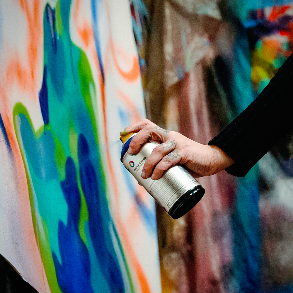 Spray Paint 101: How to Use Spray Paint Like a Pro Spray Paint 101: How to Use Spray Paint Like a Pro