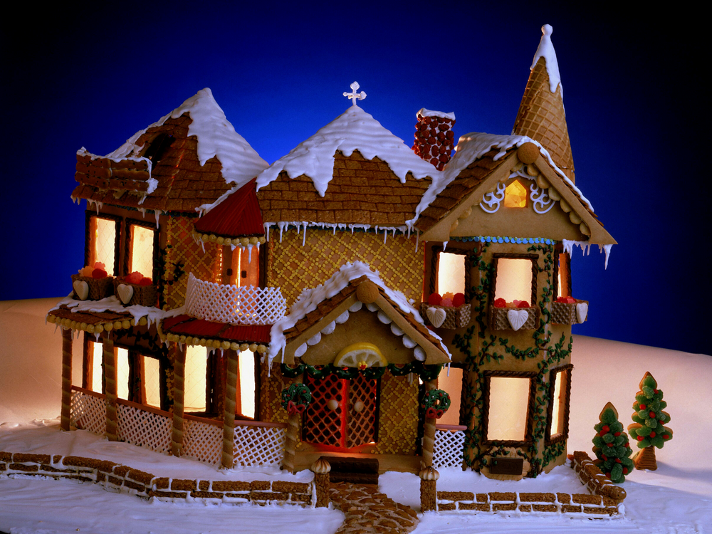 Holiday Crafts: Creating Gingerbread House Craft Projects