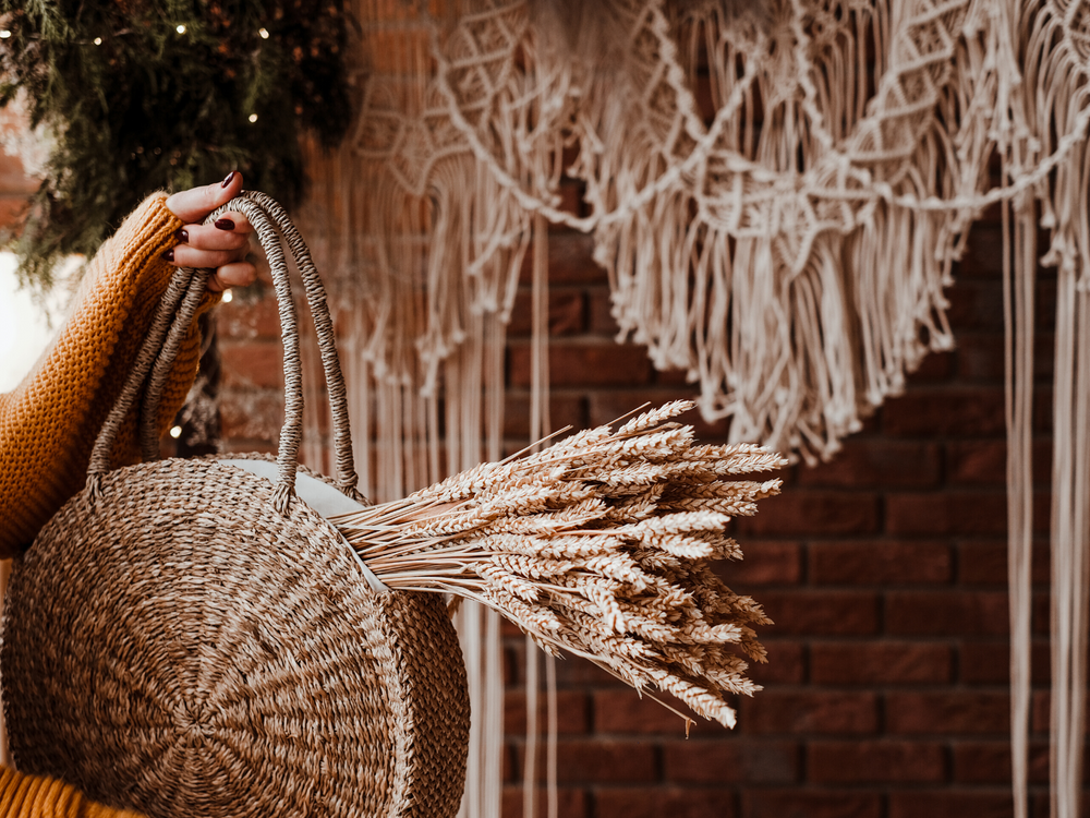 Macramé: Unleash Your Creativity with Knotting & Weaving