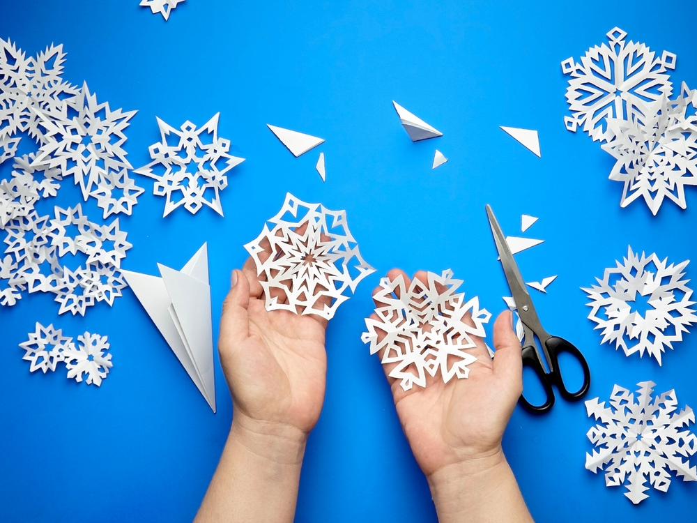 Paper Crafts: Get Festive with Beautiful Paper Snowflakes