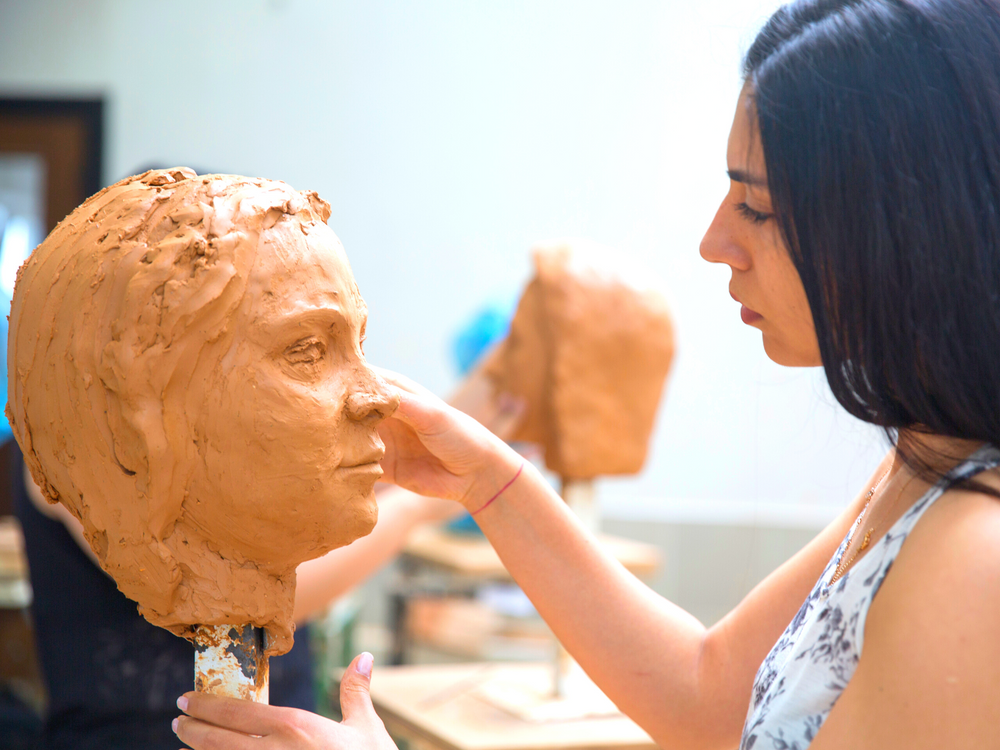 Sculpting 101: Creative Guide To Captivate Imagination!