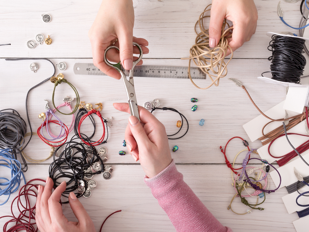 Kickstart Creativity: Beginner's Guide to Jewelry Making!