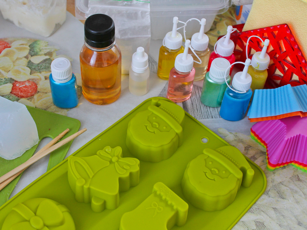 Delightful DIY: Soap Making Tips for Bubbly Clean Fun!