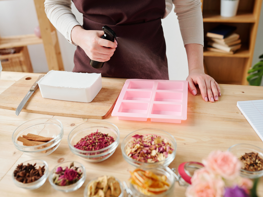 Delightful DIY: Soap Making Tips for Bubbly Clean Fun!