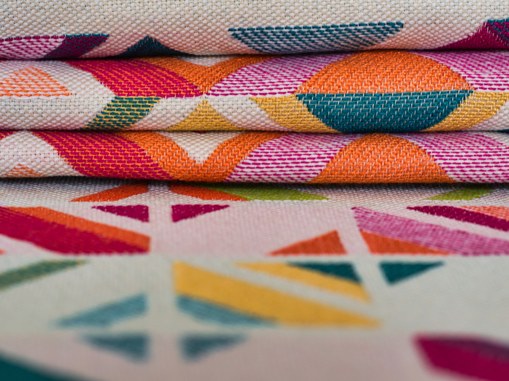 Colorful World of Hues: Choosing Fabric Colors Flawlessly
