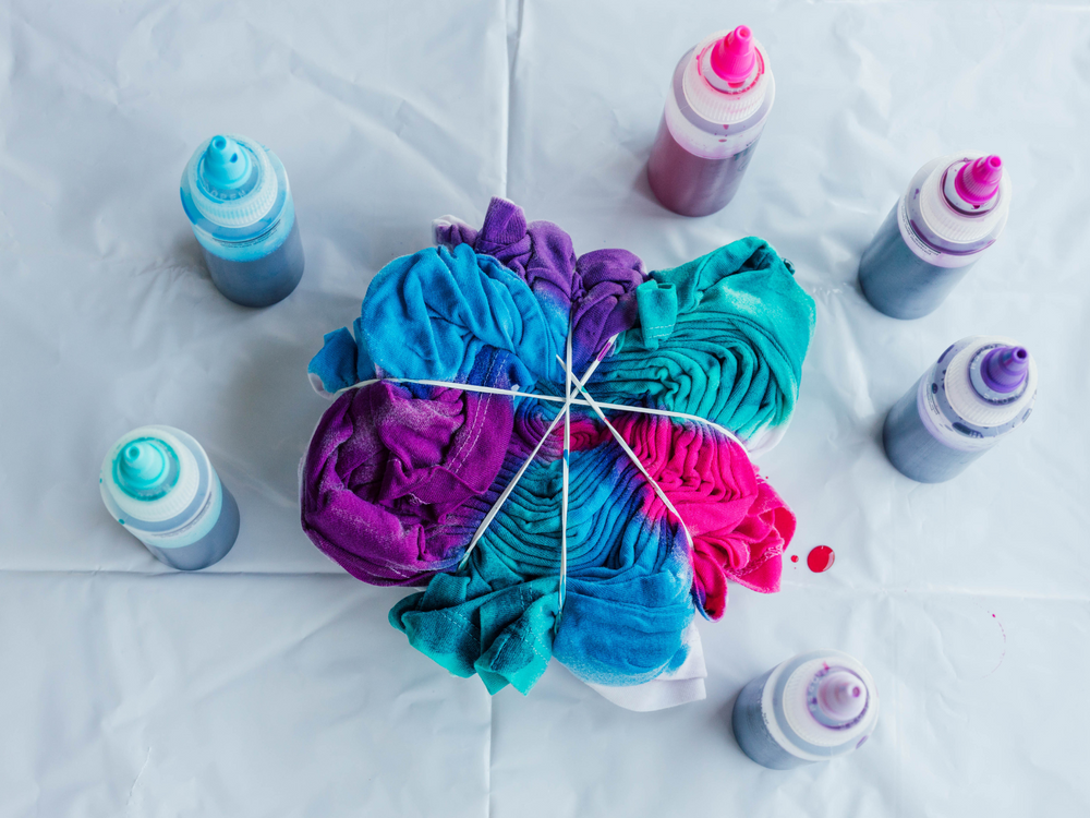 Dye-ing to Know: A Colorful Journey into Fabric Dyeing!