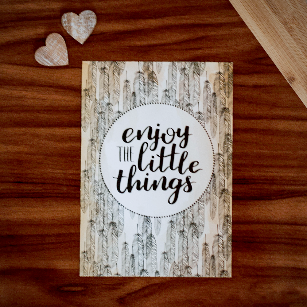 Add the Perfect Touch with the Best Paint for Wood Crafts