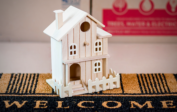 Add the Perfect Touch with the Best Paint for Wood Crafts