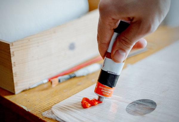 Add the Perfect Touch with the Best Paint for Wood Crafts