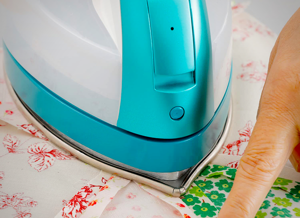 Stay Tangle-Free with the Best Cordless Iron for Quilting
