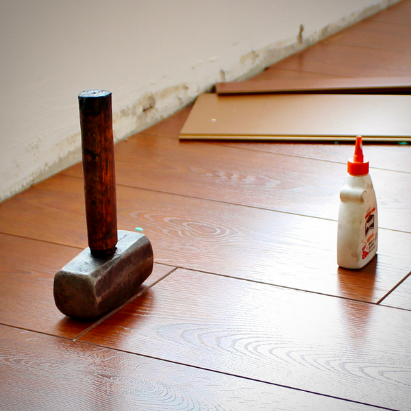 Glue 101: Types of Glue You Need in Your Art Kit