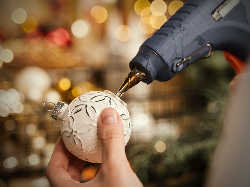 Glue 101: Types of Glue You Need in Your Art Kit