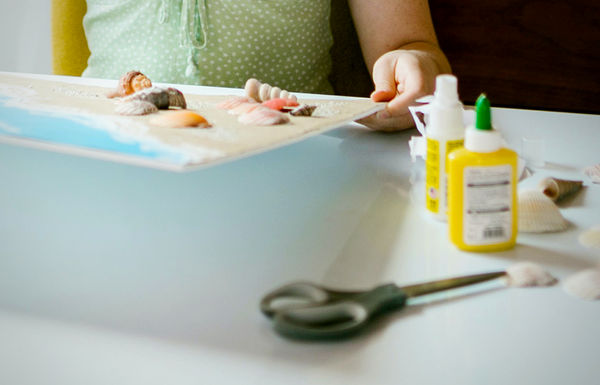 Glue 101: Types of Glue You Need in Your Art Kit