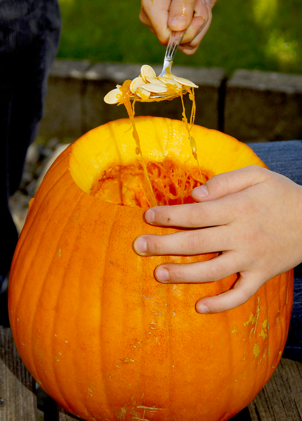 Halloween Jack-o-lanterns: The Art of Pumpkin Carving