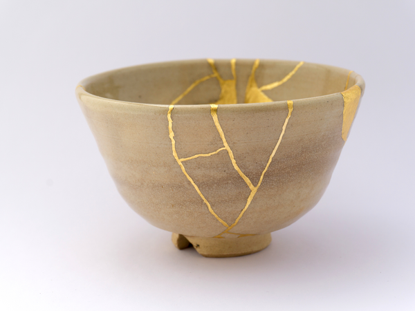 The Art and Philosophy of Kintsugi: Embrace the Beauty of Brokenness