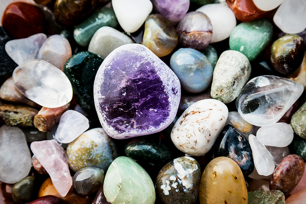 Crystals 101: Collecting Crystals Beginner's Guide Crystals 101: Collecting Crystals Beginner's Guide