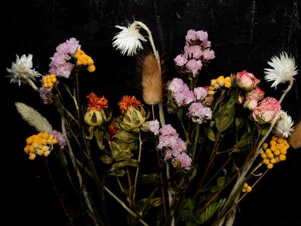 Flower Art: Creating Modern Dried Flower Arrangements