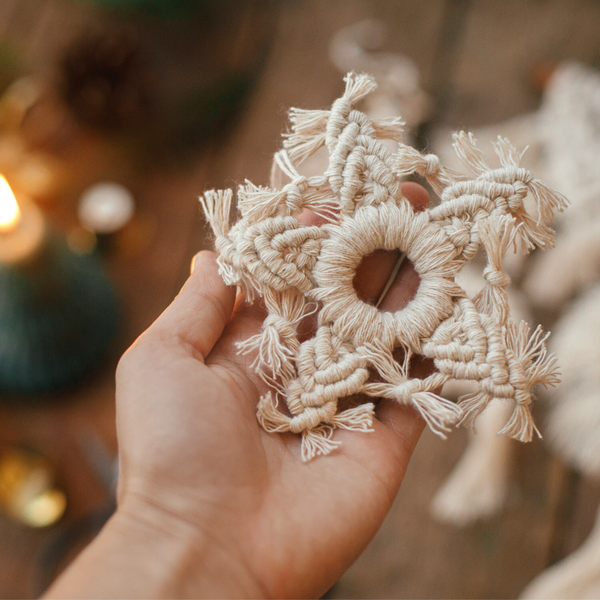 Macramazing! The Best Macrame Kits to Be a Knot-tying Pro