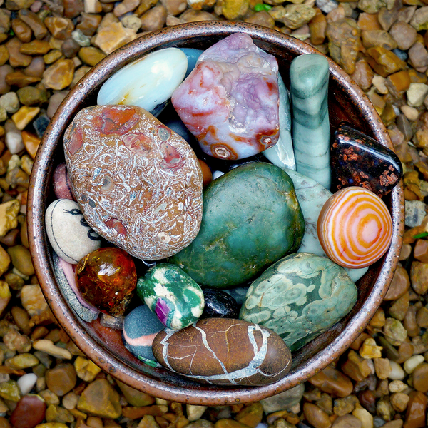 Battle of the Bowls: Discover the Best Bowl for Crystals!