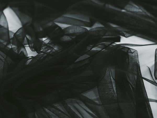 Black Bonanza: Find the Best Black Fabric for Crafting!