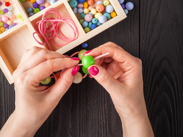 Kickstart Creativity: Beginner's Guide to Jewelry Making!