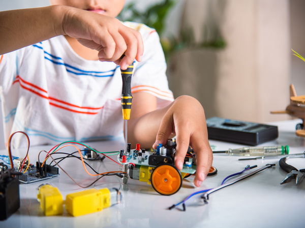 Unstoppable Force of STEAM Art Projects: Igniting Minds!