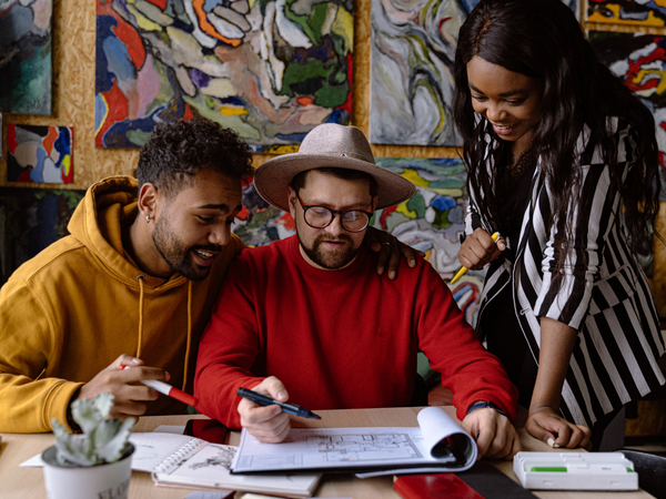 How to Critique Art: Tips to Learn the Art of Critiquing