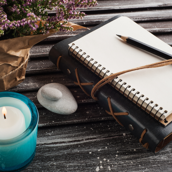 What is Journaling? Unveiling Written Reflection's Power!