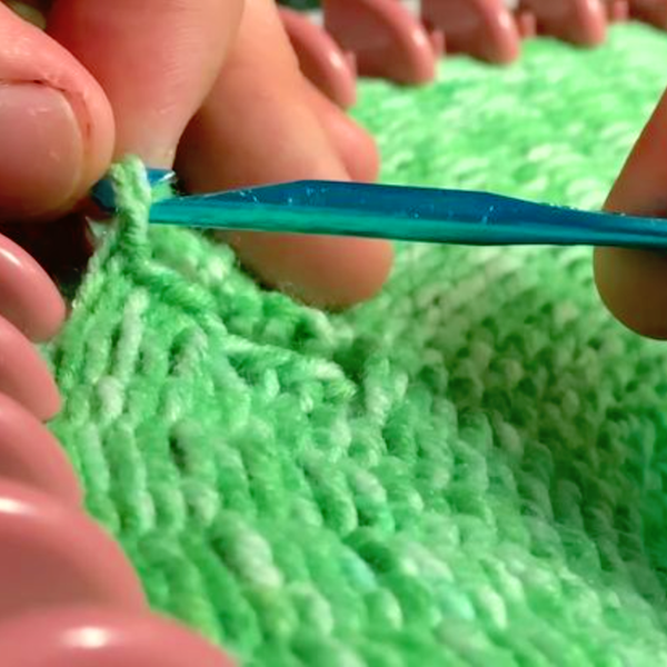 What Needle Size is the Sentro Knitting Machine?